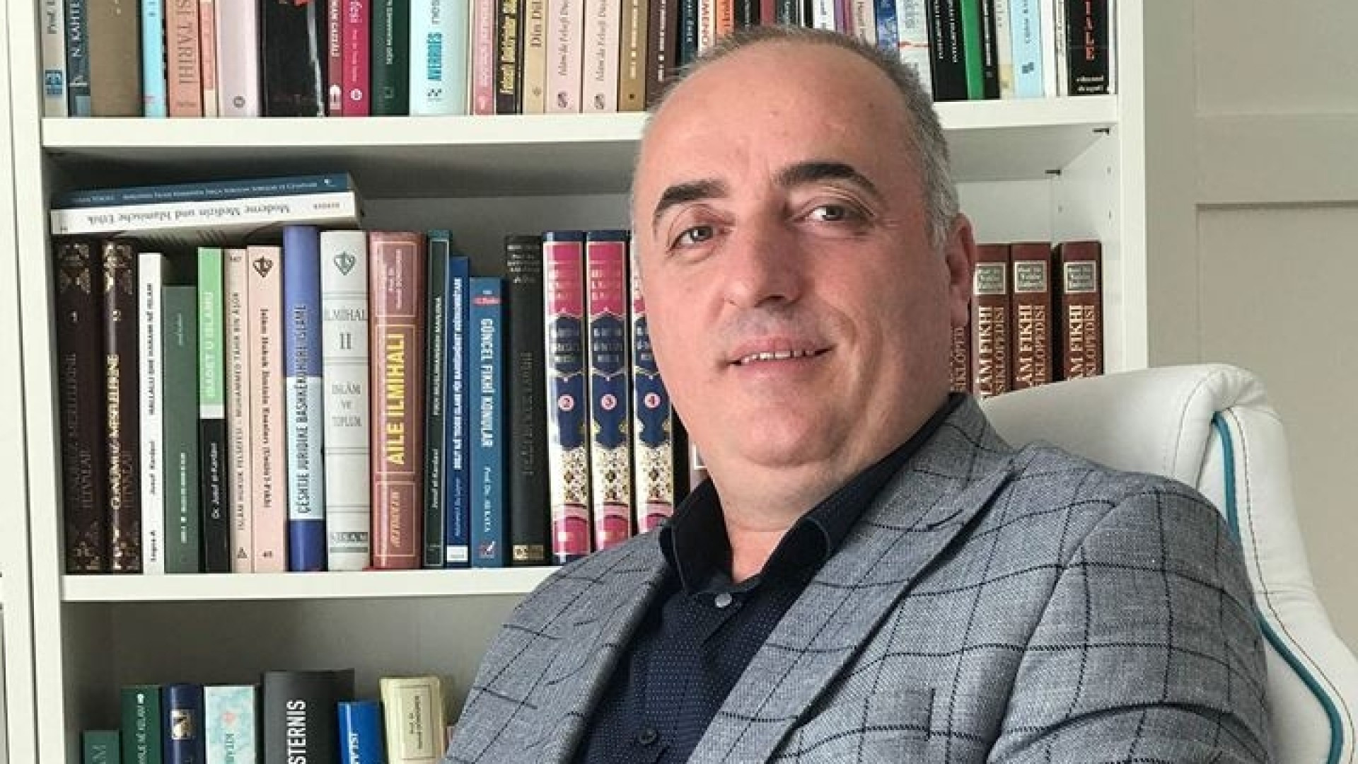 Shqiptarët, feja dhe konvertimet - IslamGjakova.net